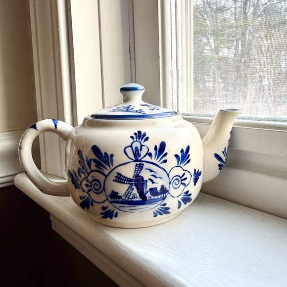 Accents | Delft Blue Small Porcelain Teapot For One With Dutch Windmill ...